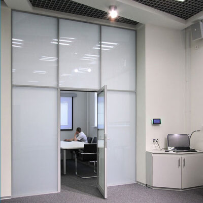 Privacy Glas en LCD Glas: Innovatieve oplossingen voor privacy